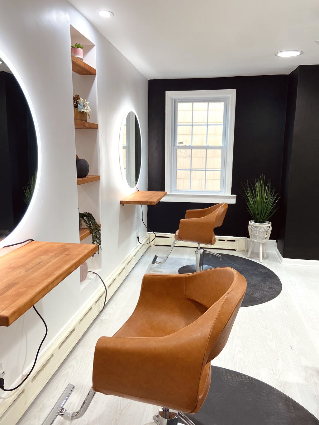 Beauty Salon Styles