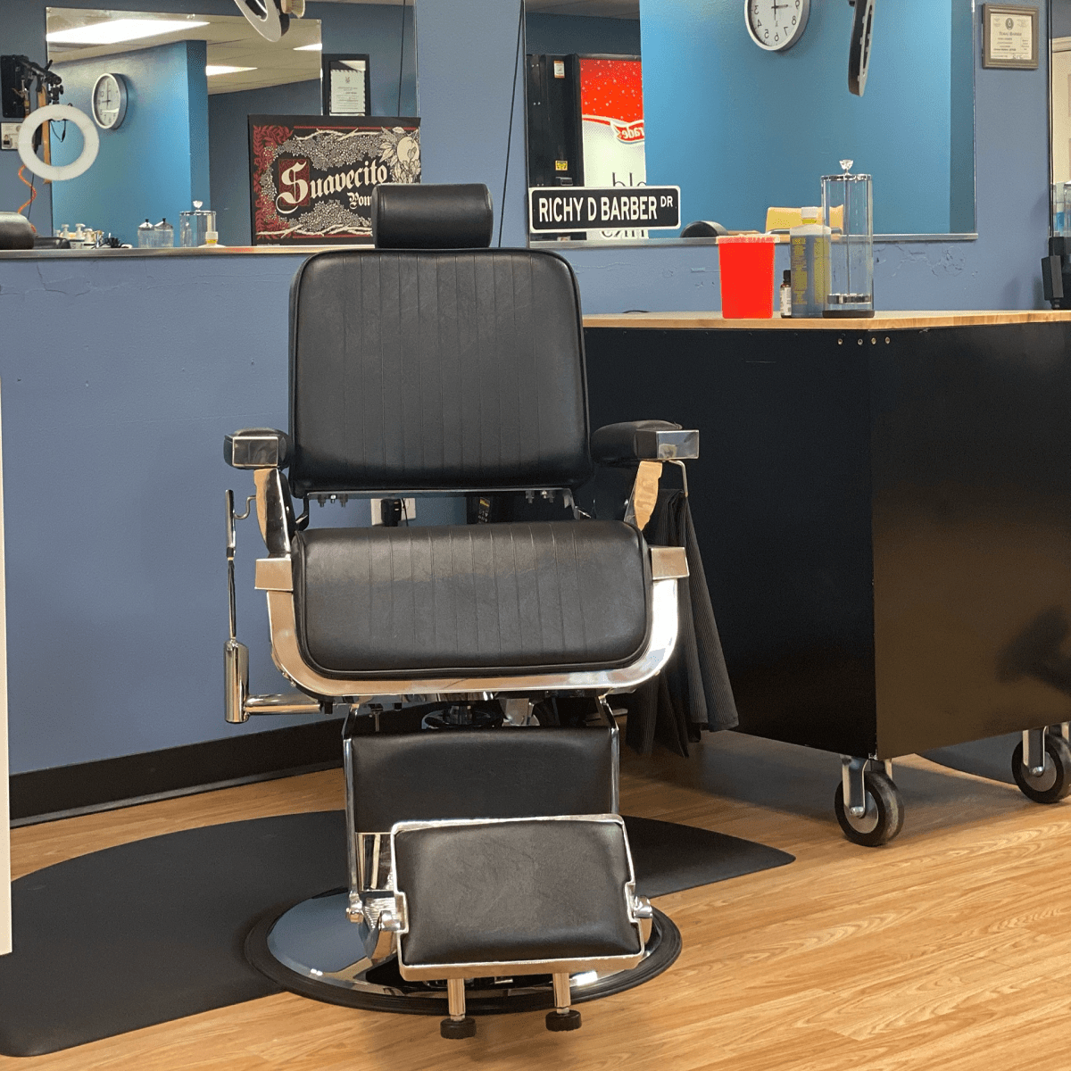 Top Barber Shop Furniture & Equipment For Professionals – SalonCity